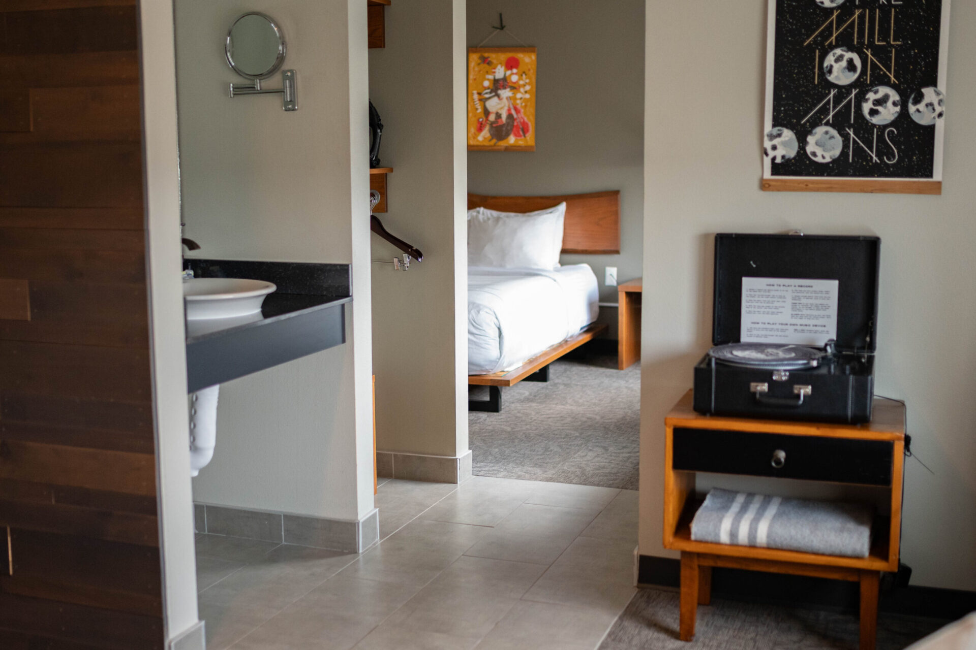 Rooms - Studio & Two-Room Suites - The Oxbow Hotel