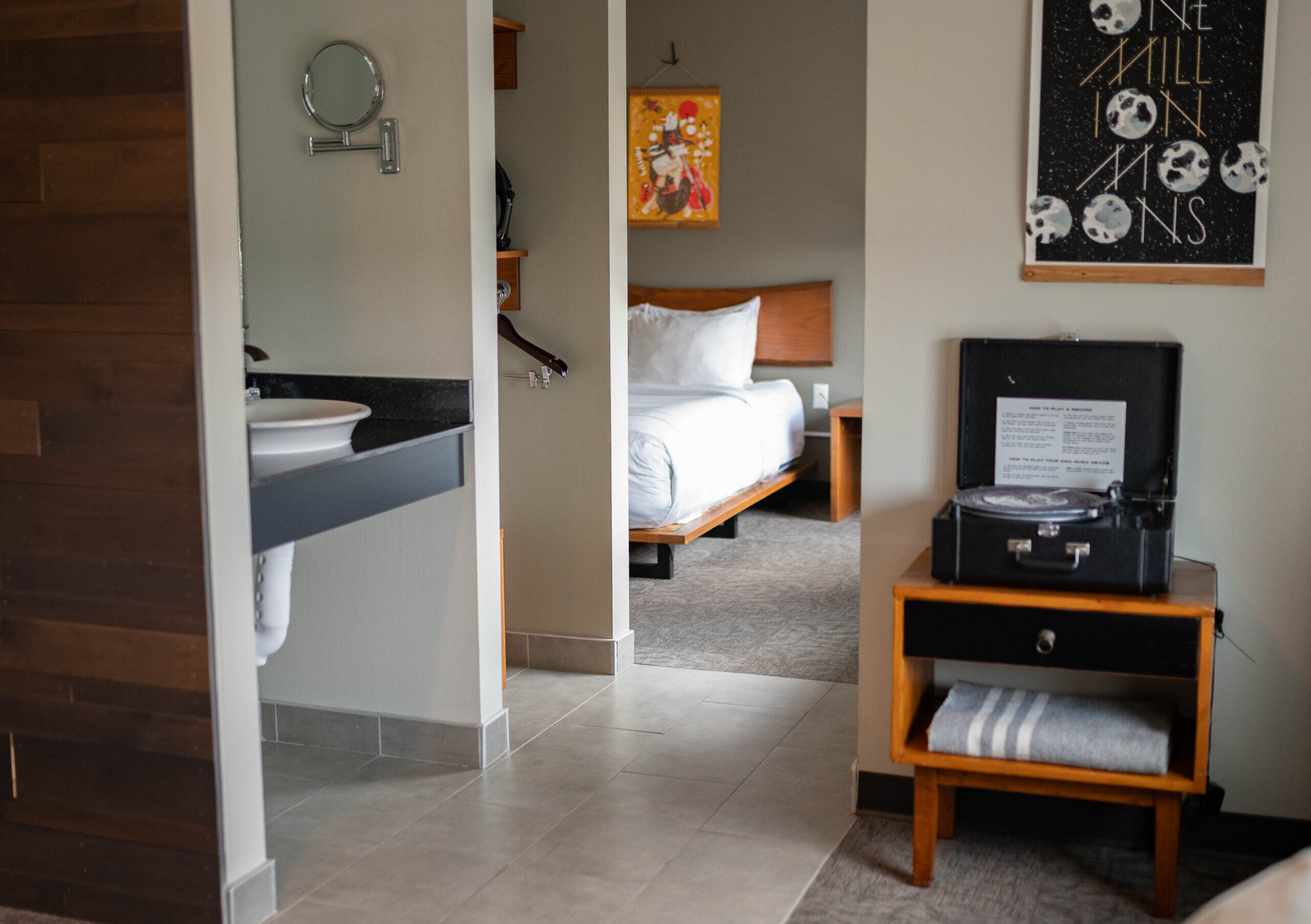 Rooms - Studio & Two-Room Suites - The Oxbow Hotel